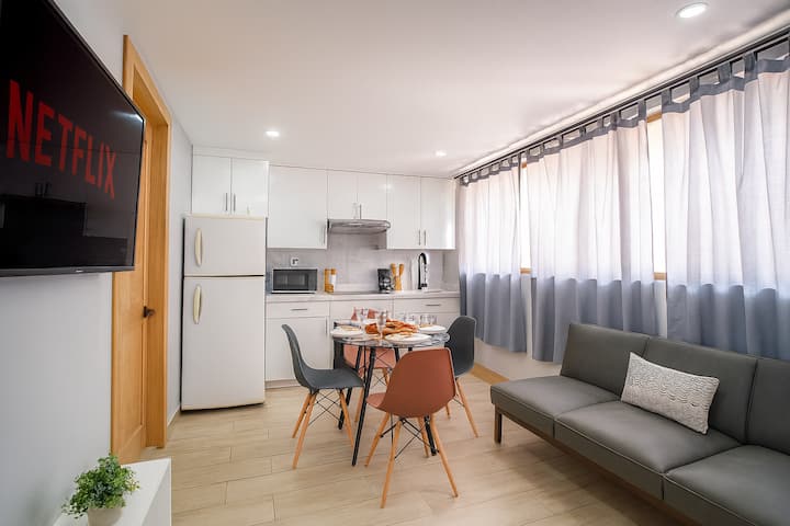 Apartamento Familiar, Centro Ciudad Con Vista - Cuenca
