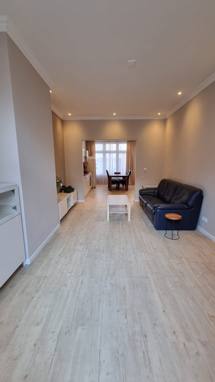 Spacious Ground-floor Apt W/ Garden In Haarlem - Zandvoort