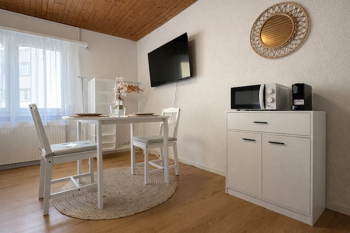 Studio Nähe Rheinfall Mit Netflix & Parkplatz - Schaffhouse