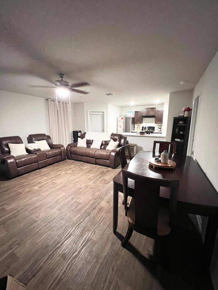 A Peaceful Spacious Home. - Redbird Ranch - San Antonio