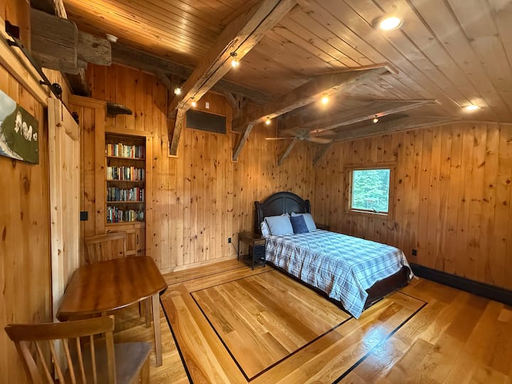 Gorgeous Suite W/ Private Entrance - Croton-on-Hudson, NY