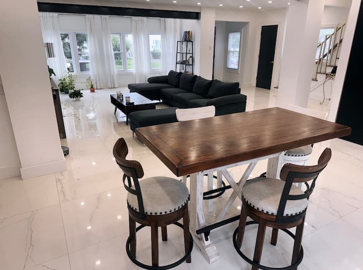 Luxury Stay Mins To Newark Airport+ Nyc + Winter - Elizabeth, NJ