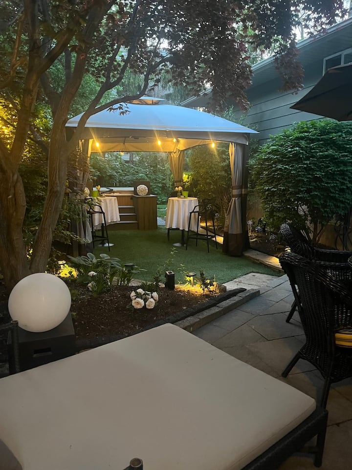 Sheridan Park Luxury Home - Mississauga