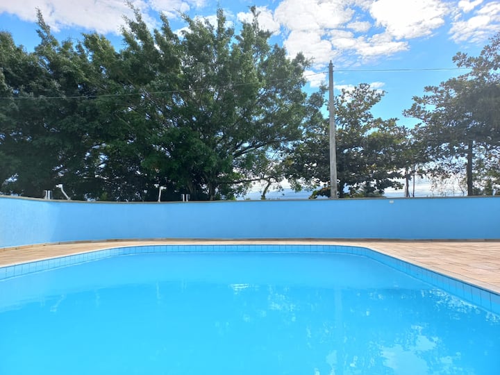 Apto Térreo, 2 Quartos, Piscina - Caraguatatuba