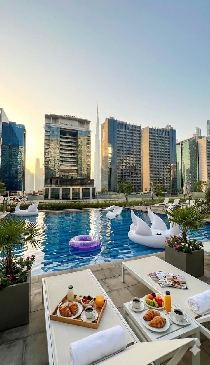 Burj Khalifa From Pool, 15 Mins Walk To Dubai Mall - Dubai