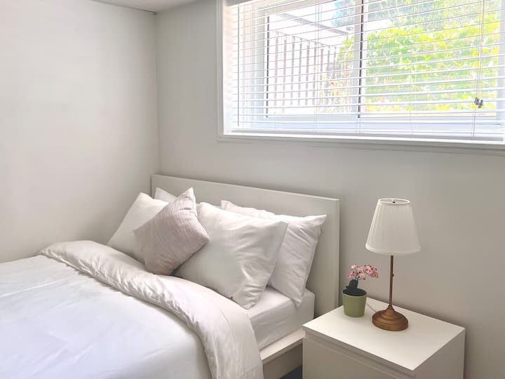 Cozy & Convenient Private Apt - Niagara Falls
