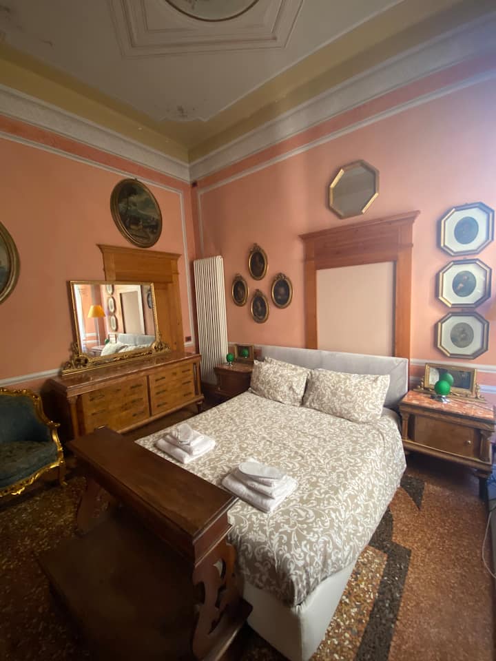 The 2 Faces Of Bologna: City Centre And Nature - Bologna