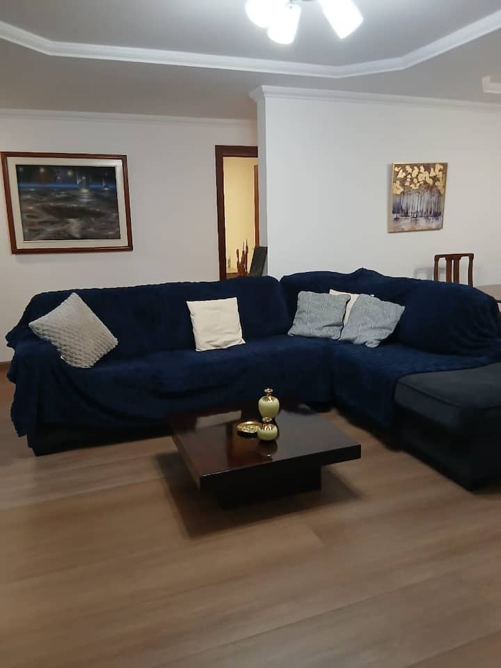 [Dept. Yanuncay Garden] Cuenca, Buena Ubicación - Cuenca