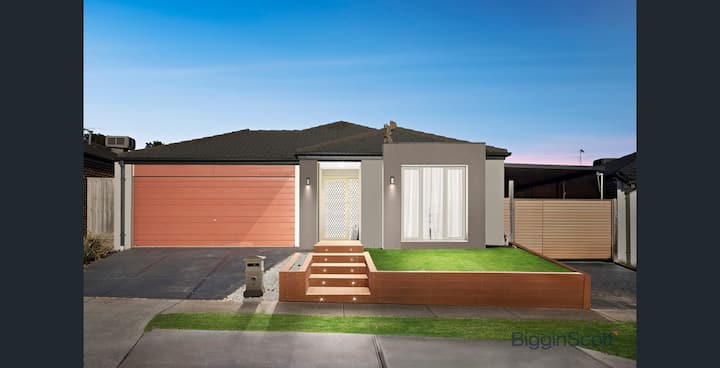 House With Peace And Tranquility - Werribee