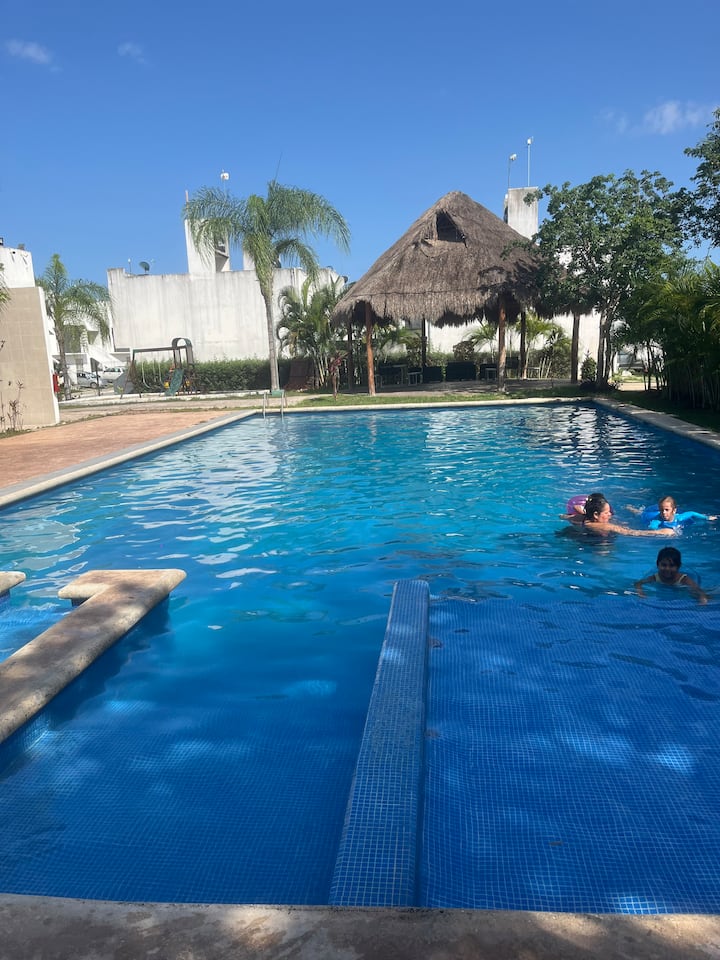 Nikau Mexicana - Playa del Carmen
