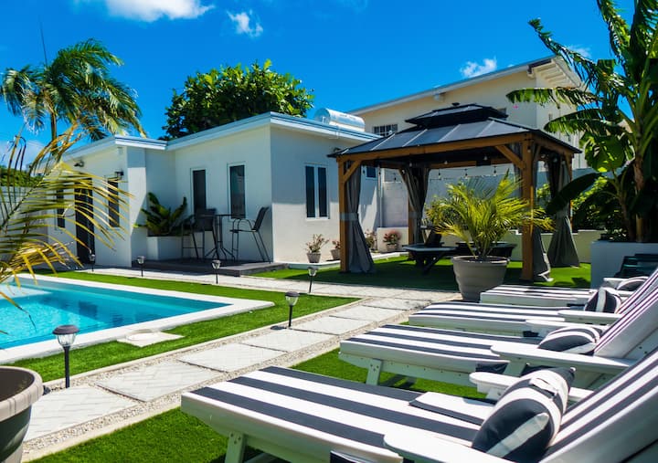 One Maxwell Cottage | Pool Oasis  Near Oistins - Barbados