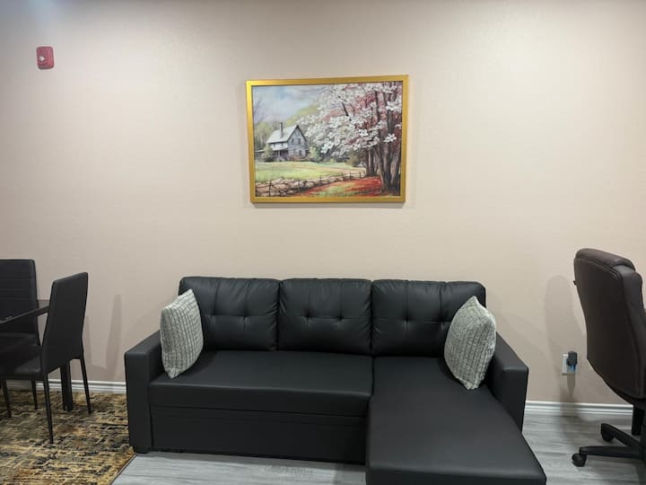 Green 201 Banita Stylish & Luxury, 2 Mins From Sfa - Nacogdoches, TX