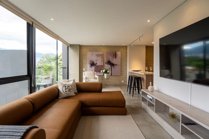 Private Apartment With View - Medellín