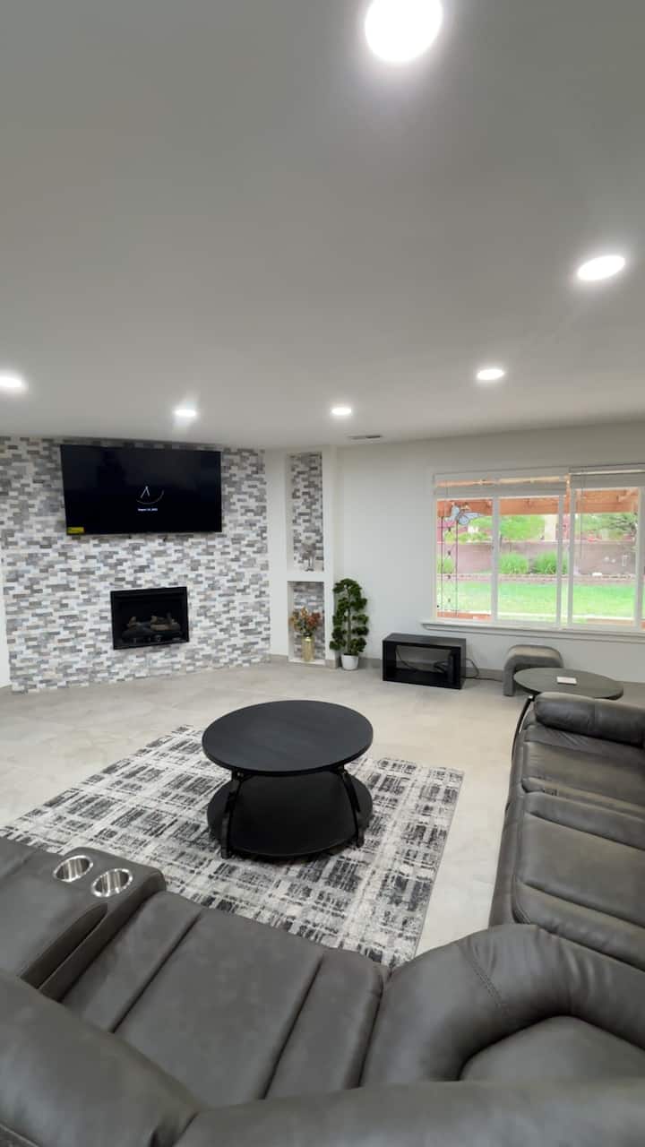 Cedar View Home - Gallup, NM