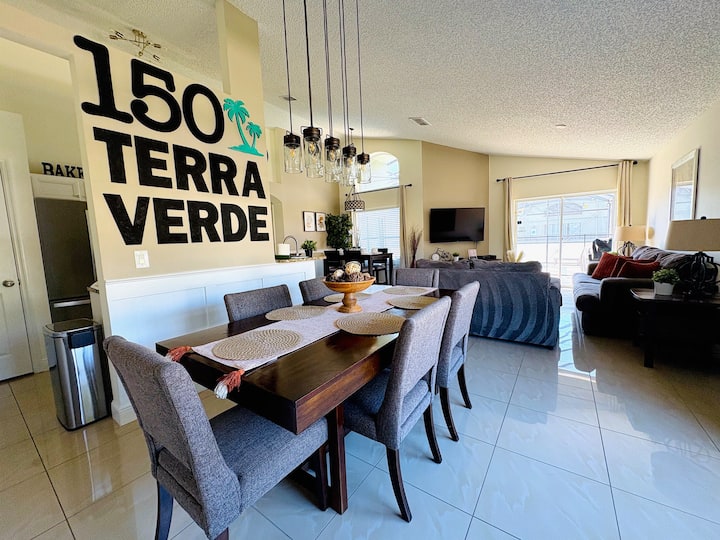 Family Villa W/ Pool, Game Room & Close To Disney! - Kissimmee, FL