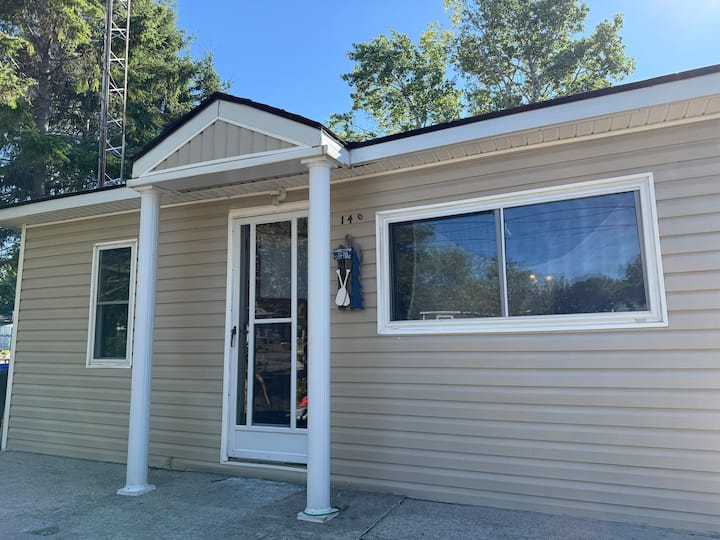 Cozy 3br Cottage By Beaches - Midland