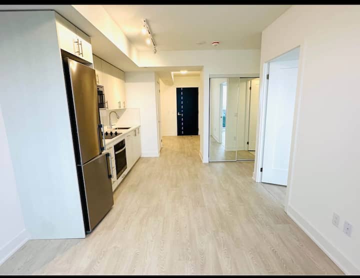 Entire Place Luxury Condo Oshawa Toronto City - Oshawa