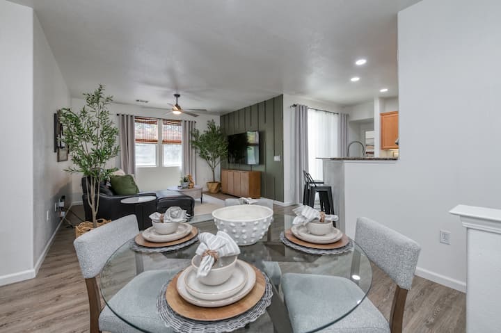 Dream Condo In Gated Community - Clovis, CA