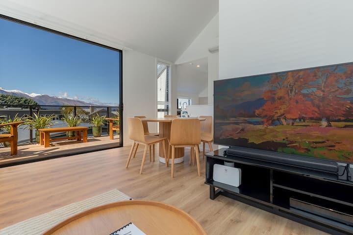 Brand New Luxury Apartment Central Queenstown! - Queenstown, New Zealand
