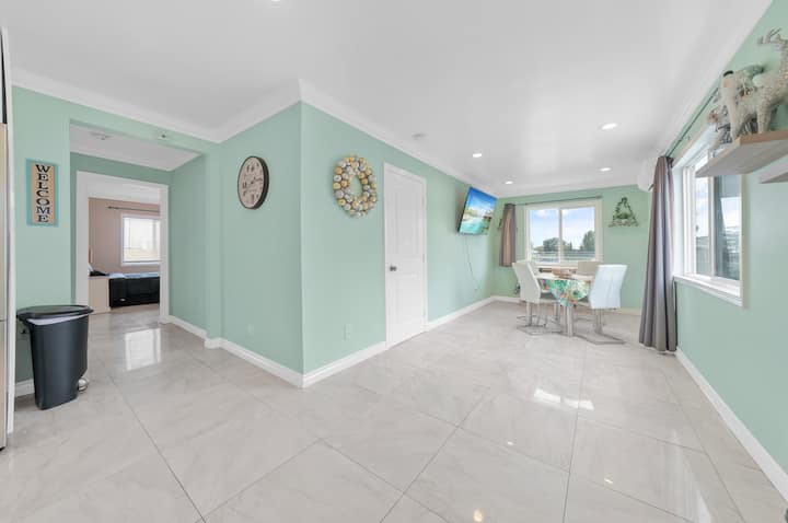 2b2b In Baldwin Park-la - Baldwin Park, CA
