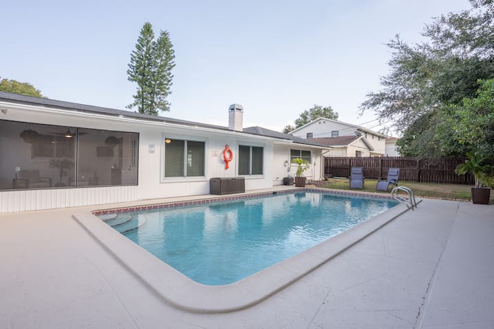 Legoland Escape - Lake Florence, FL