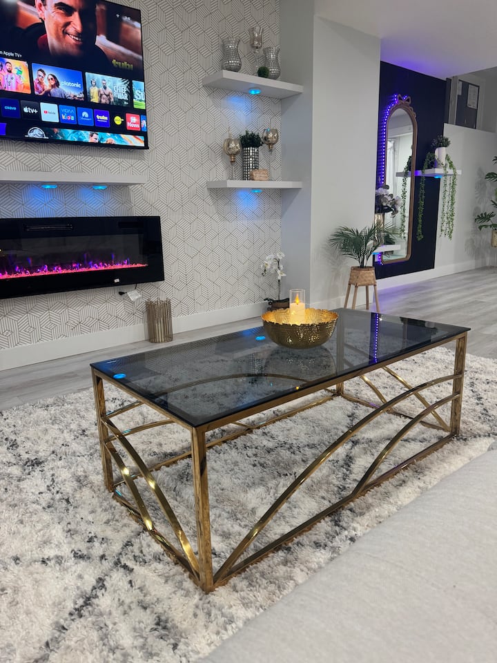 Elegant Legal 2 Bedroom Suite - 체스터미어