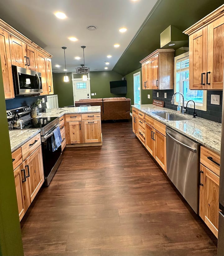 The Eagles Nest
New @ Indian Lake - Indian Lake, OH