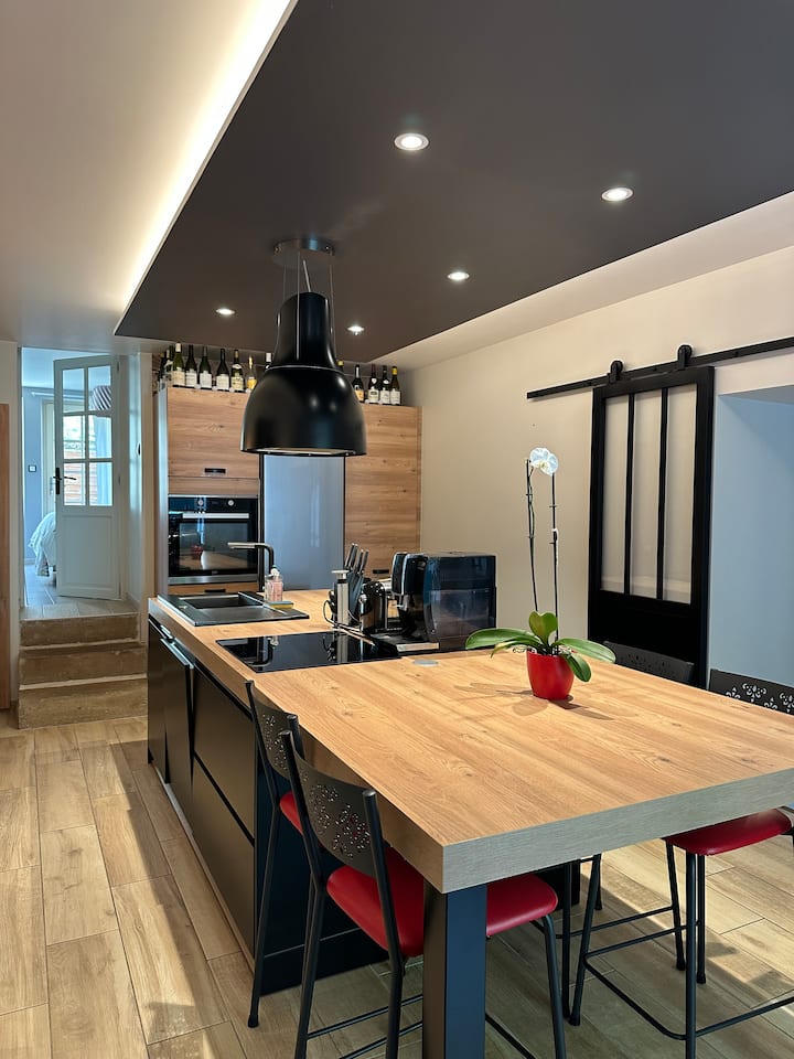 Maison De Charme Centre-ville - Wifi & Netflix - Auxerre