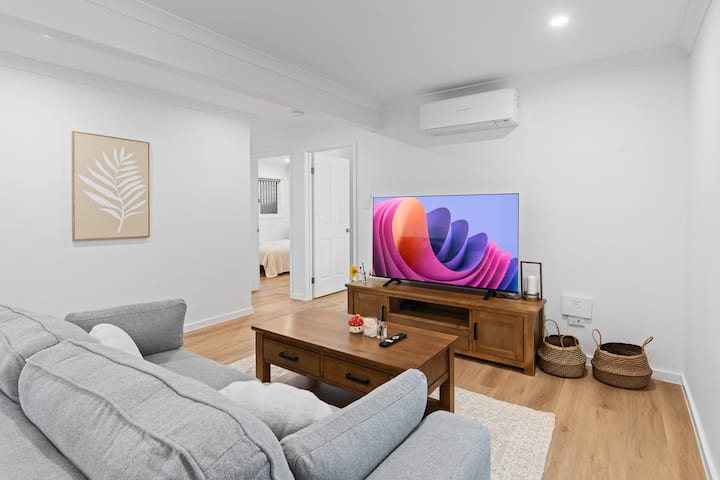 Private Comfort | Two Beds In Master | Near Rbwh - Windsor, Australia
