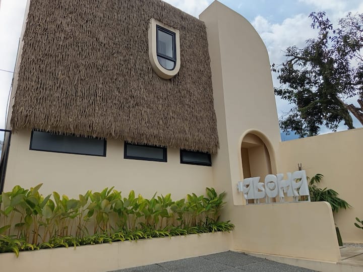 Elegant Escape-modern 2br Villa Garut - Garut