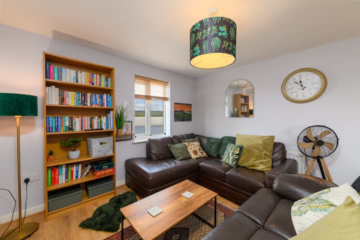 Lovely 2 Bed – 5 Min Walk To Bus + Easy Bay Access - Cardiff