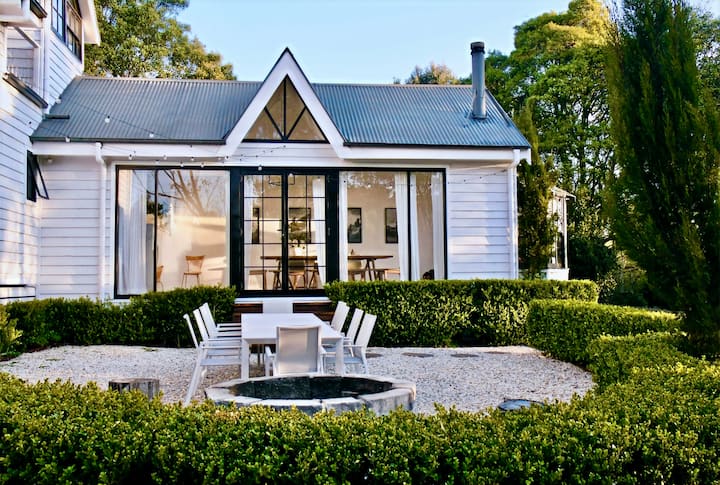 The Beacon Homestead, Robertson Southern Highlands - Robertson, Australia