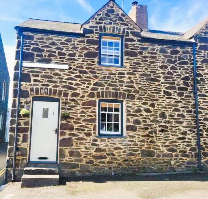 Characterful 2 Bed Within Conwy Walls - Conwy