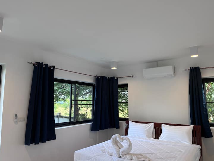 Tropical Escape Suite With Garden View - Prachuap Khiri Khan