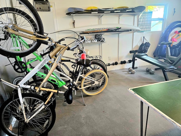 Calumet Creek | Near Beaches | Kayaks & Bikes | 8p - Dunedin, FL