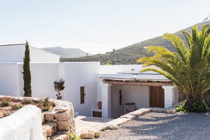 2p Guesthouse Met Privé Badkamer, Airco & Keuken - Ibiza (town)