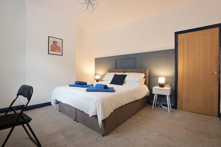 The Cottage Near The Castle - England