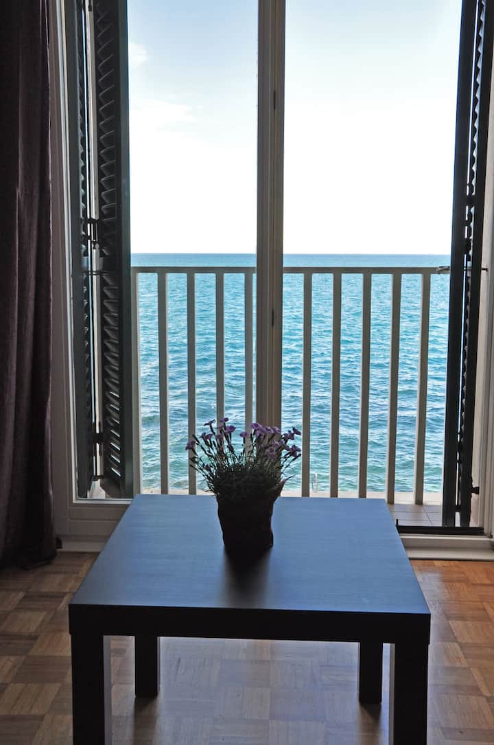 Direct On The Sea - Beach Private Apartment - Piran