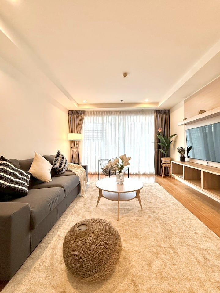 3bd3ba Condo|city View|hot Tub|7-11, Poolgym, Mall - Bangkok