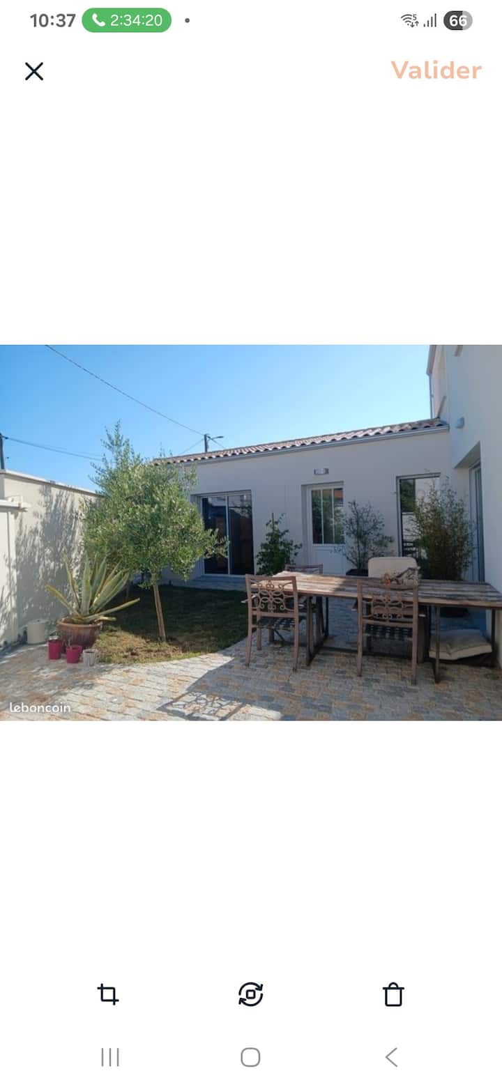 Maison De Vacances D'été (Juillet-aout) - La Rochelle