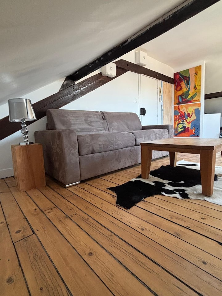 Logement Atypique - ibis Styles Asnieres Centre