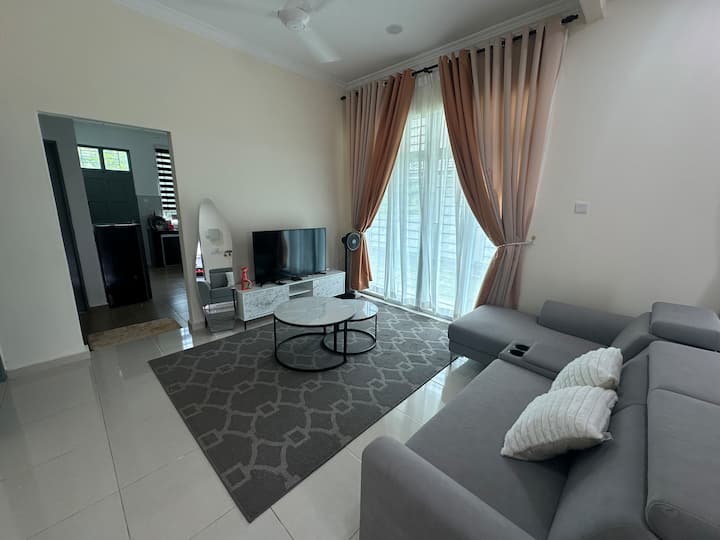 D Naira Homestay Pasir Puteh (Semi D) Lot 2877 - Pasir Puteh