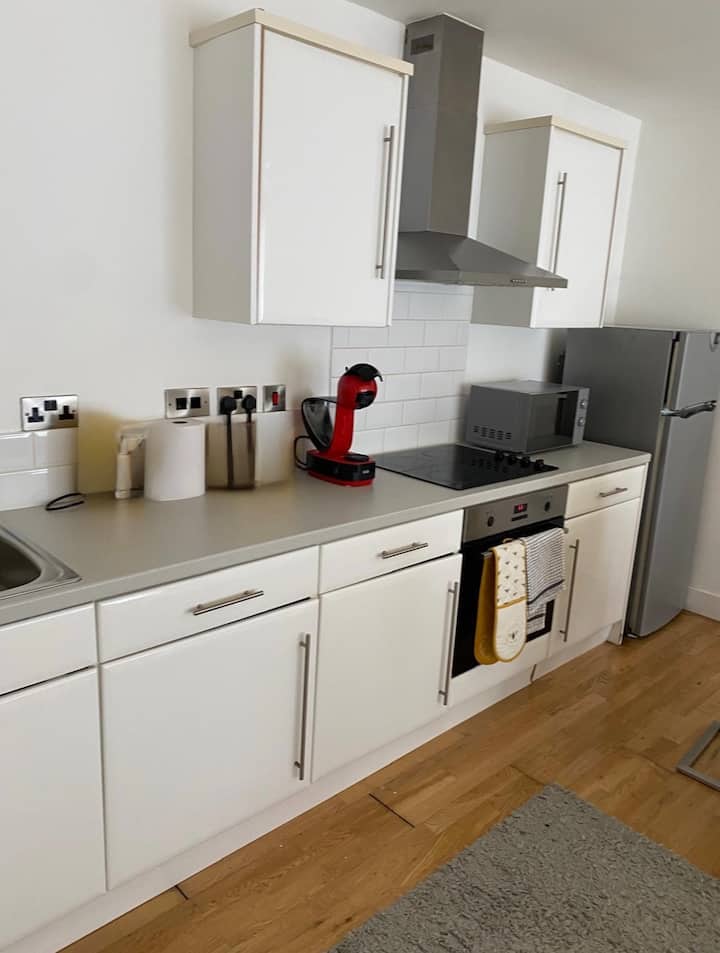 Morden 2 Bed Flat In City Centre - Manchester