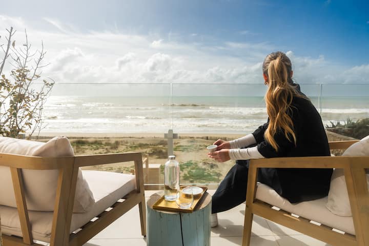 Luxury Beachfront Villa - Pomezia