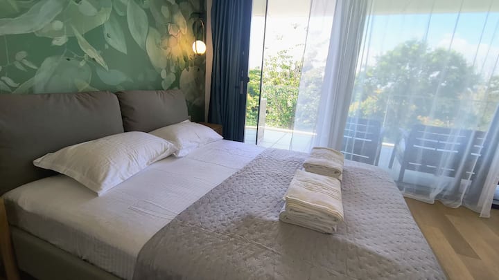 Wave & Leaf - Vogh - Costinești