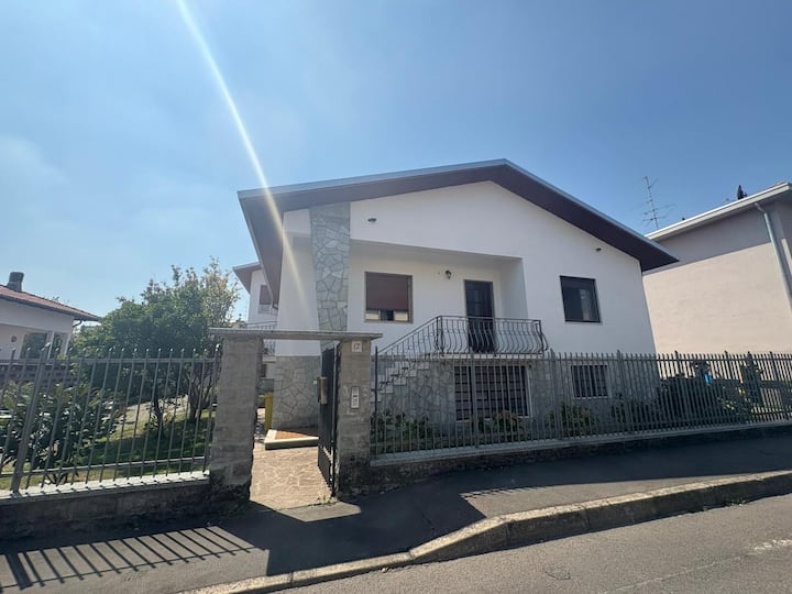 Casa Ortensia Saronno Trilocale - Saronno