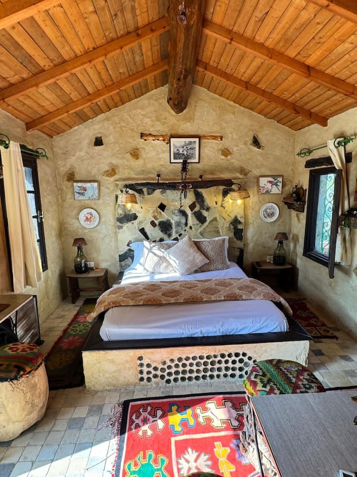 *Un Trésor Caché Dans La Nature* - Tunisia