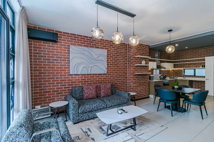Contemporary New 2bed Apartment With Balcony - Johannesburgo