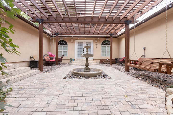 Country Oasis In The City - Mansfield, TX