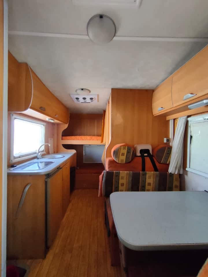 Cosy 4 Bed Camper With Shower, Toilet And Kitchen - Tenerife